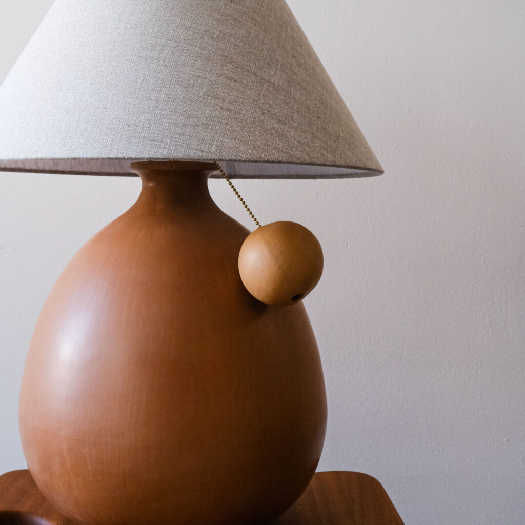 Barro Bruñido Collection Barro Terra Lamp with Ball Pull - l'aviva